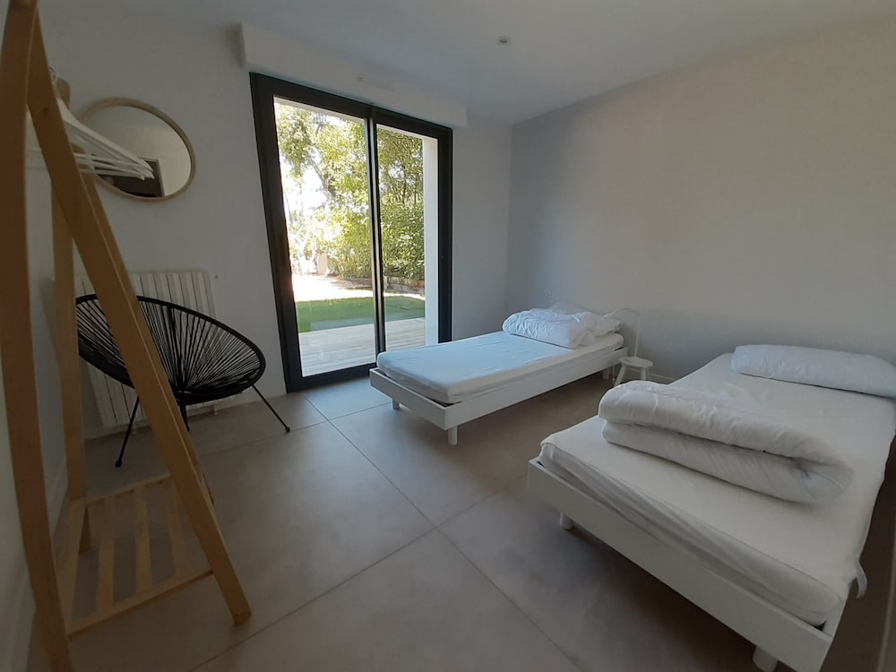 Beautiful 6 Bedroom Villa With Heated Pool At Les Abatilles - Arcachon - Arcachón