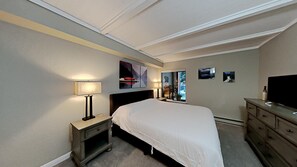 Condo, 2 quartos | 2 quartos, espaço de trabalho para notebook, Wi-Fi de cortesia