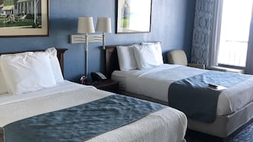 Quarto standard, 2 camas de casal, sacada | 1 quarto, escrivaninha, ferros/tábuas de passar roupa, Wi-Fi de cortesia