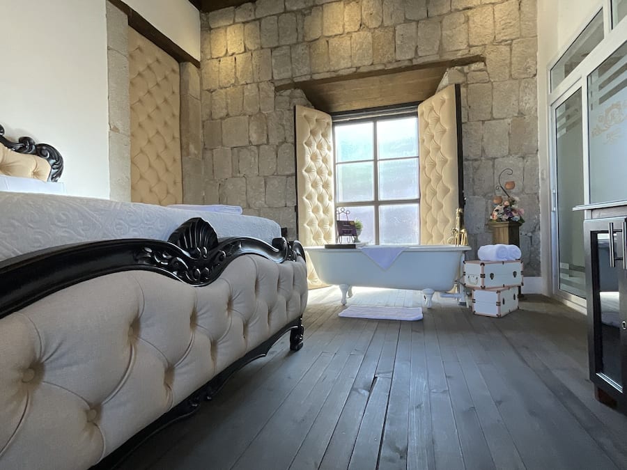 Suite-Estúdio Presidencial, 1 quarto | Casa de banho | Um polibã, um chuveiro fixo, um secador de cabelo