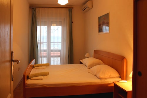 Two-bedroom Seaview Apartment Ružica - Omiš