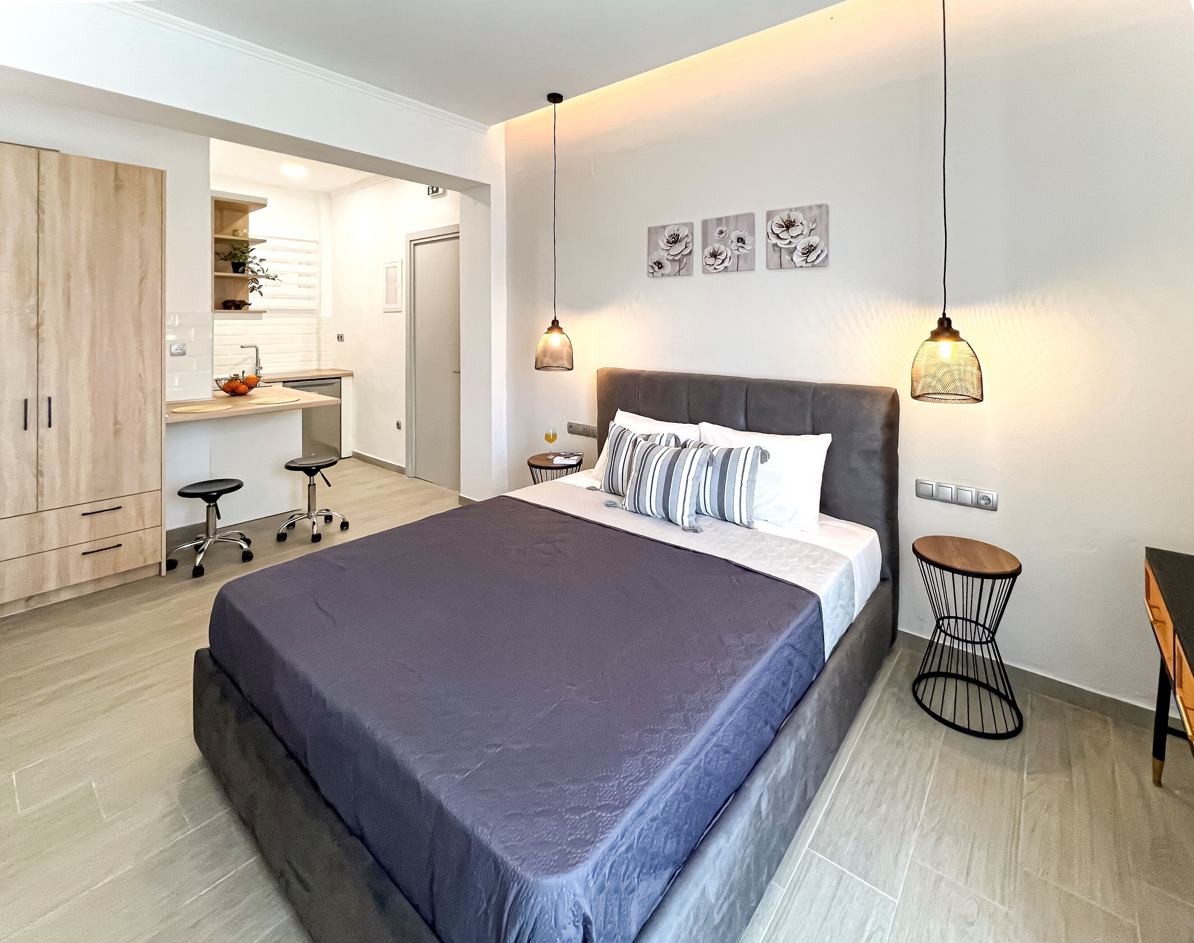 Apartamento Standard | Roupa de alta qualidade, Wi-fi grátis, roupa de cama fornecida 