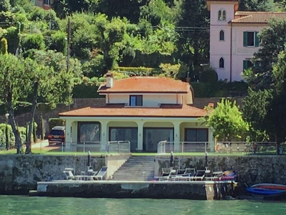 Remarkable 4-bed Villa In Bellano - Bellano