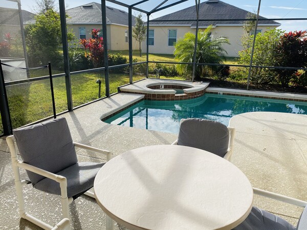 Keirnans Minniehaha Four Bedroom South Facing Pool And Spa Home - Haines City, FL