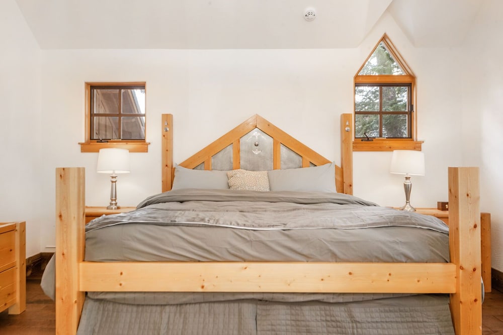 Raven Wood, 400 Ft To Ski Runs, Hot Tub, Sauna, Private - Sundance, UT