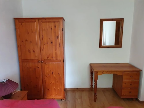 Great Value In West Cheltenham - Sleeps 5 - Tewkesbury