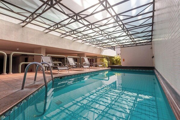 Piscina interna, piscina externa