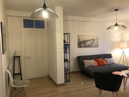 Le Coteau 🌳 Centre Ville, Jardin & Parking! - Annecy