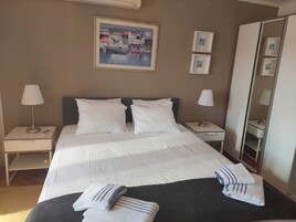 Apartamento (One Bedroom Apartment) | 1 quarto 