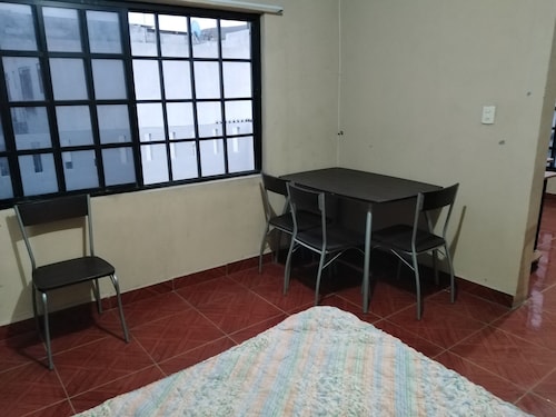 Casa Imaginaria, Desde 1 A 12 Huéspedes - Monterrey