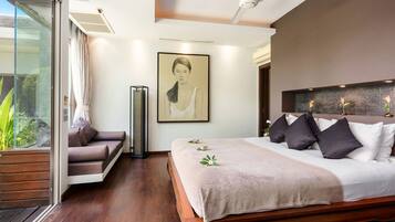 8-Bedroom Private Pool Villa | 8 quartos, cofres nos quartos, individualmente decorados