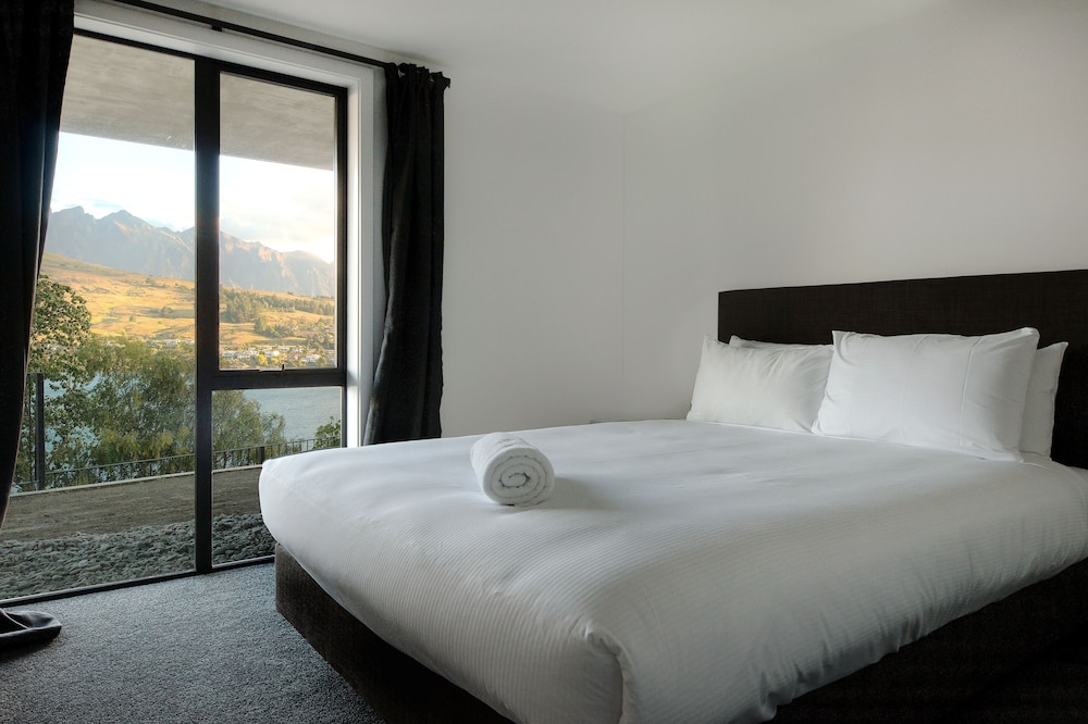 Great Views! Great Location! - Queenstown