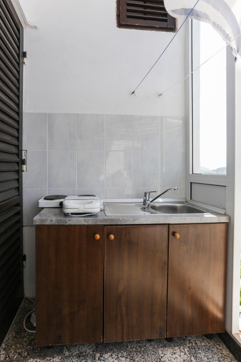 Estúdio (Studio Apartment with Balcony and Sea) | Cozinha privada | Geladeira