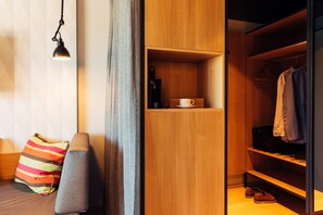 2 quartos, roupas de cama antialérgicas, cofres nos quartos