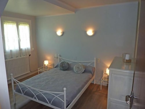 Gîte Montbazens, 5 Pièces, 8 Personnes - Aveyron