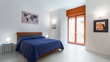 Apartamento Deluxe | 2 quartos, edredões de penas, Wi-fi grátis, roupa de cama fornecida