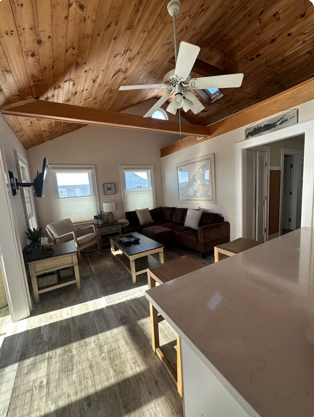 Waterfront Bungalow W/ Private Beach On Peconic Bay - Shelter Island, NY