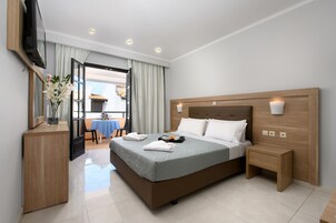 Roupas de cama antialérgicas, escrivaninha