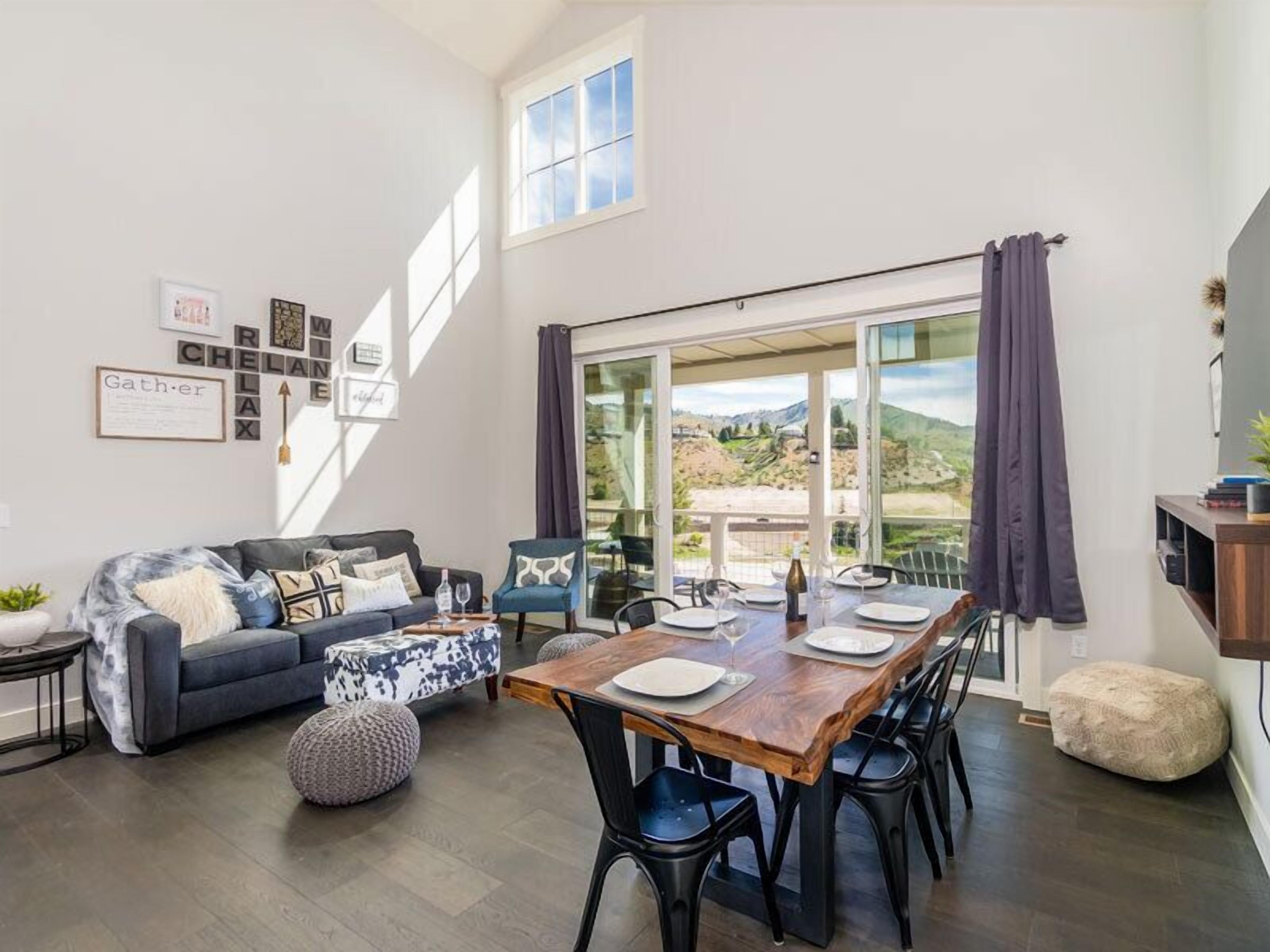 Welcome To Rose All Day And Wine Not At The Lookout At Lake Chelan - Manson, WA