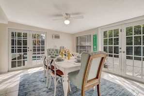 Condo (4811 Gary Rd-C) | Cozinha privada
