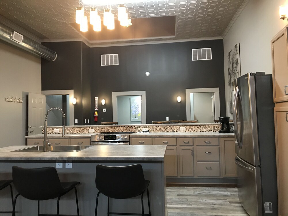Stay In Historic Downtown Keokuk - アイオワ州
