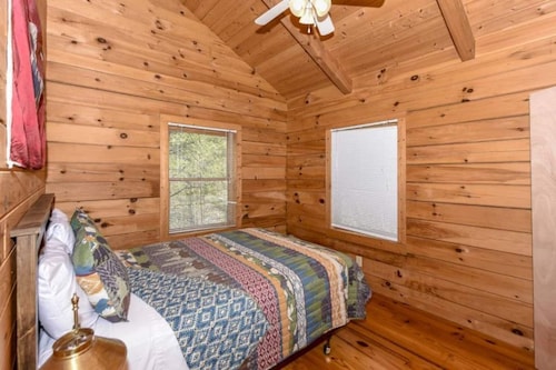 “Elk Summit" - Townsend, TN