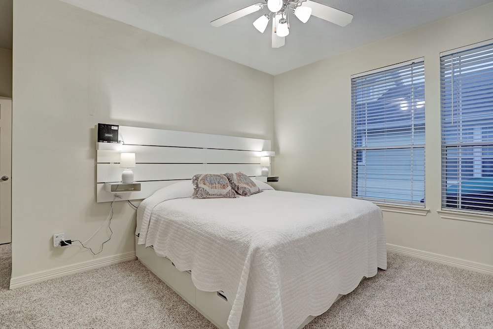 Luxury Vacation Kemah, Tx Condo. Bars And Restaurants Within Walking Distance. - Kemah, TX