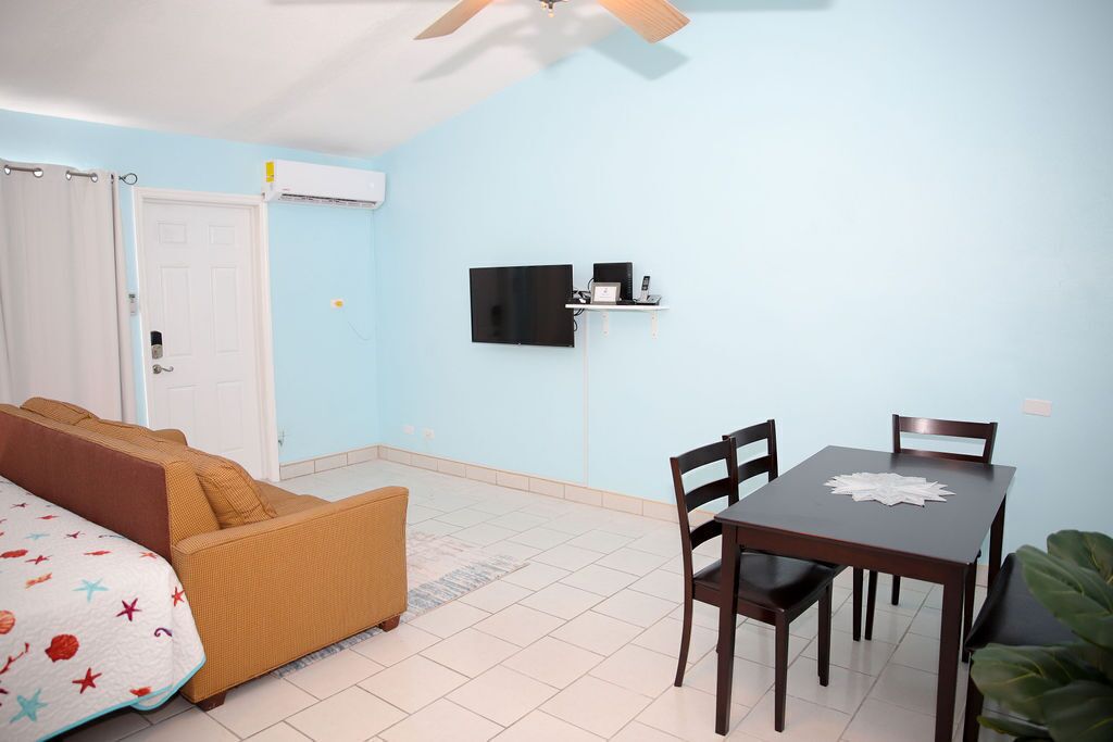 Tangerine Sunsets Seville - Nasáu