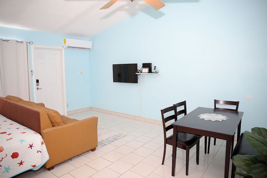 Tangerine Sunsets Seville - Nasáu