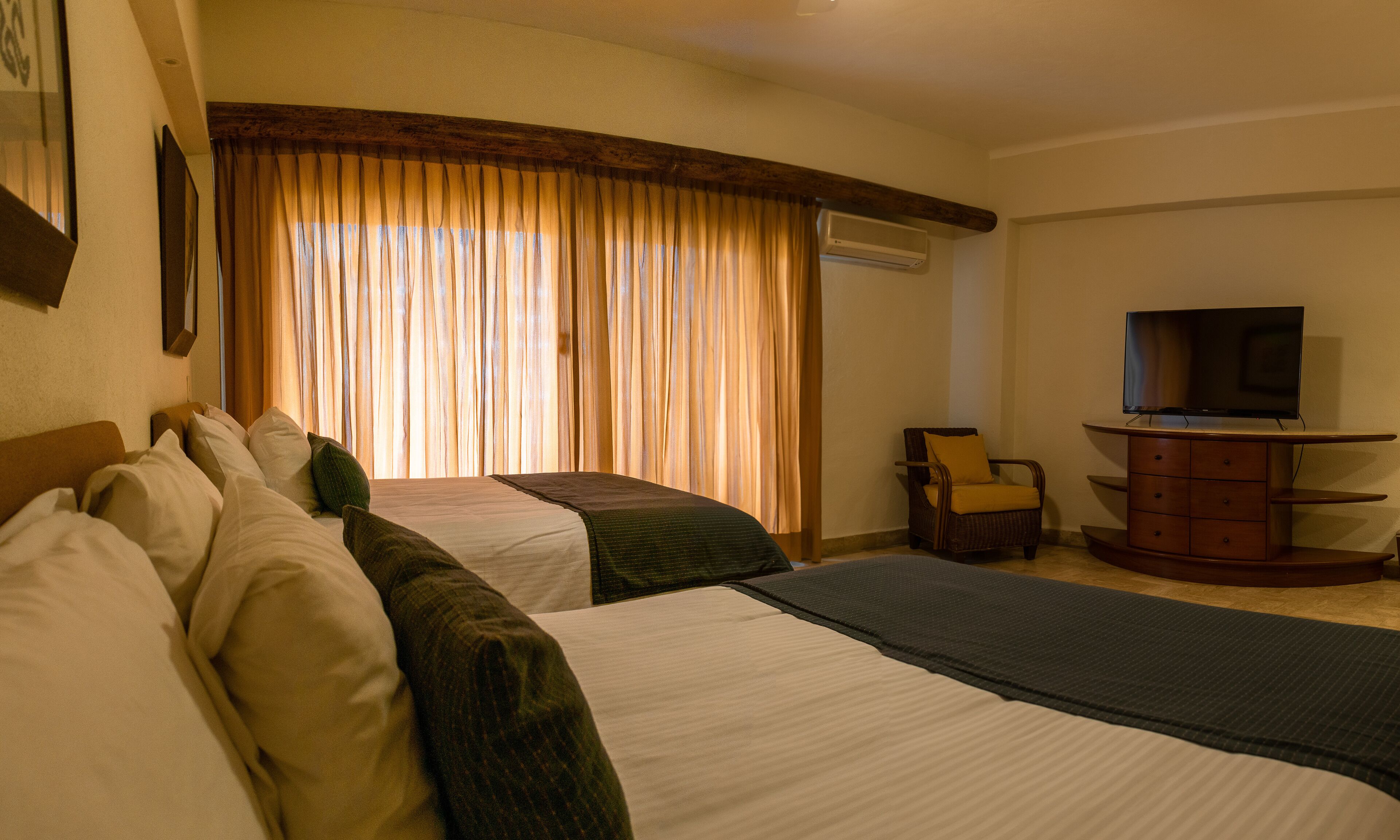 Beautiful Studio With Balcony Inside Resort - Puerto Vallarta