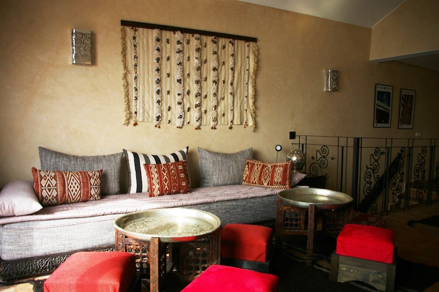 Oceanfront, Beautiful Condo/w Pool&beach - Morocco