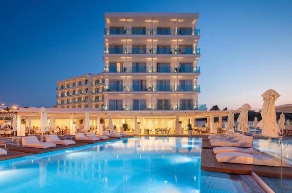 The Blue Ivy Hotel And Suites - Ayia Napa