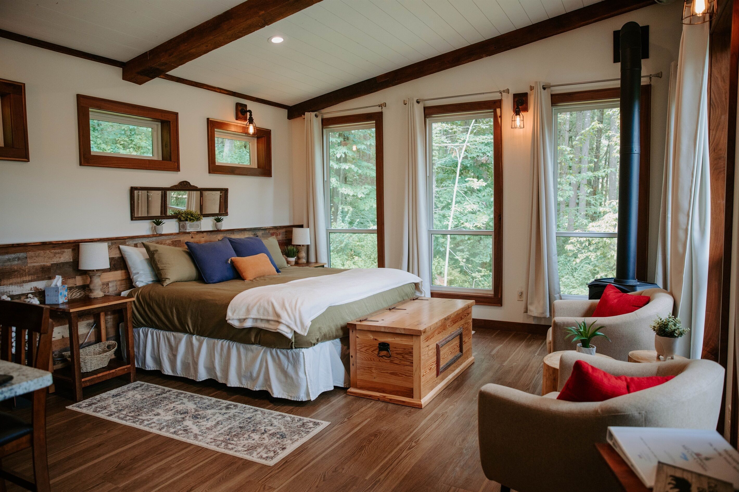 The Spring Water Retreat - New! @Millcreekcabinswi - Wisconsin