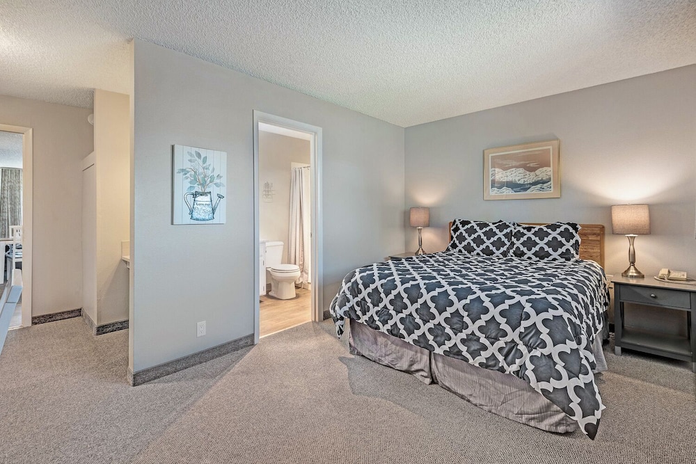"Spillway To Heaven" Top Floor Condo W/ Riverview & Balcony, Downtown - Oregón