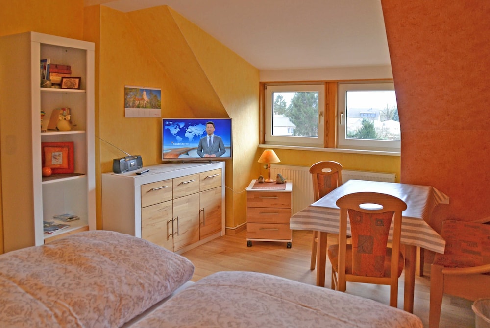 Pension Pusch Inh. Ursula Pusch - Ferienwohnung - Guben