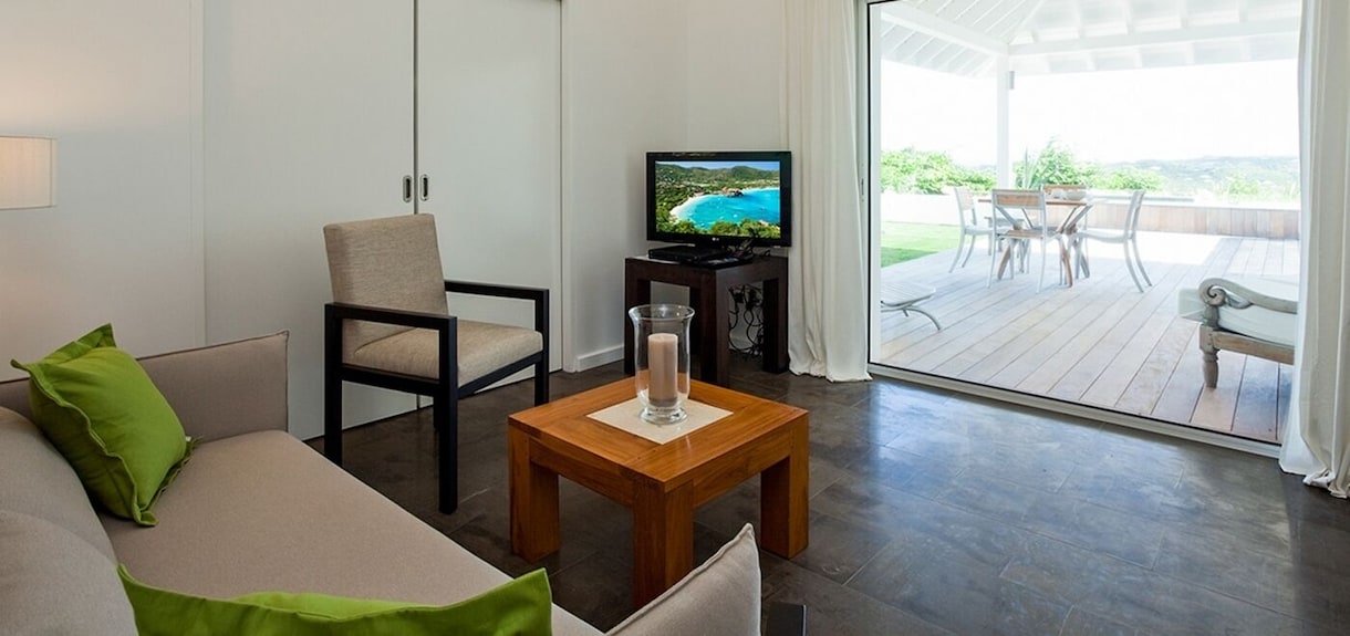 Villa Alphane | Ocean View - Located In Beautiful Mont Jean With Private Pool - San Bartolomé