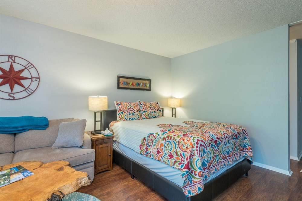 Apple Valley 19 At Rumbling Bald - Lake Lure, NC