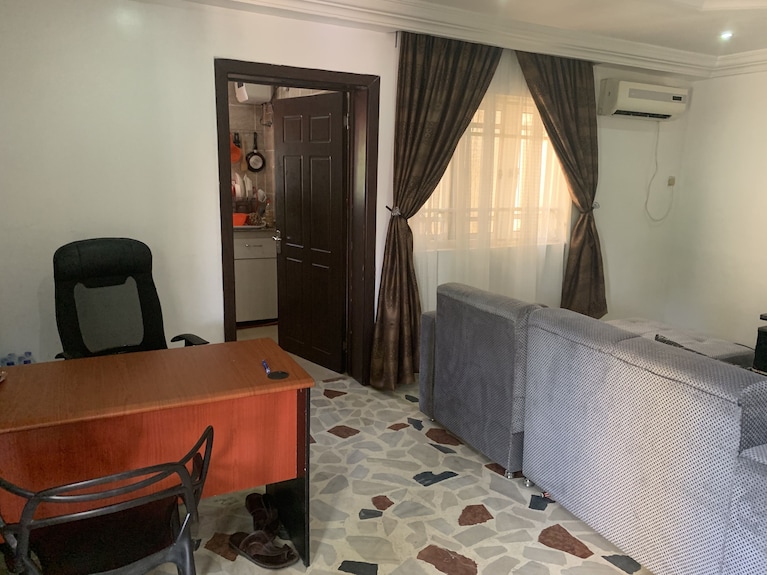 1 Bedroom With Magnificent Balcony In Wuse 2 - Abuja