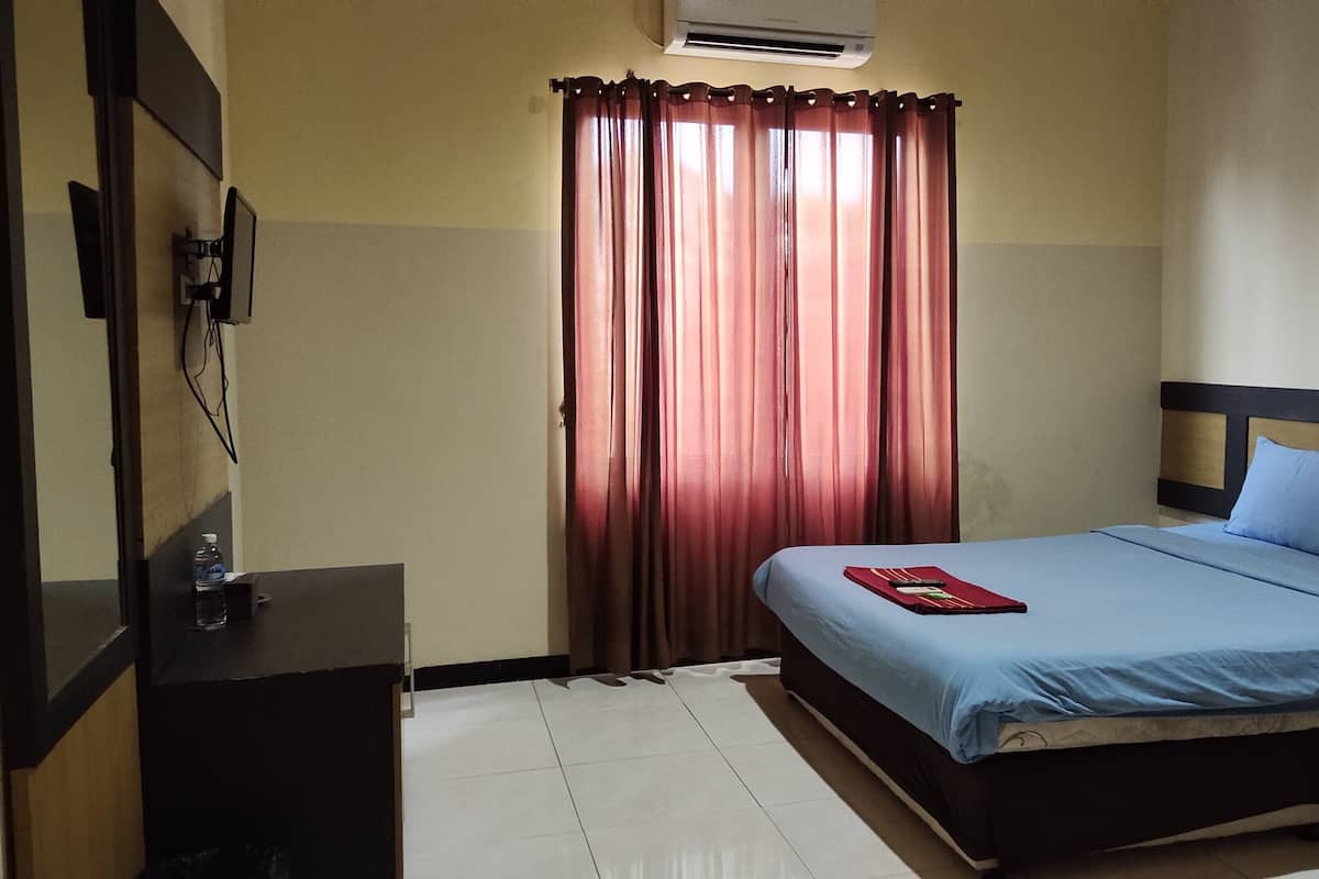 Quarto Superior | Secretária, Wi-fi grátis, roupa de cama fornecida