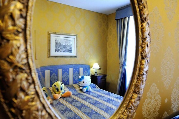 Deluxe Rooms - Vatican City