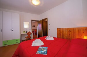 Apartamento família, vários quartos, ao lado da montanha (Appartamento Secrel 5) | 1 quarto, Wi-Fi de cortesia, roupa de cama