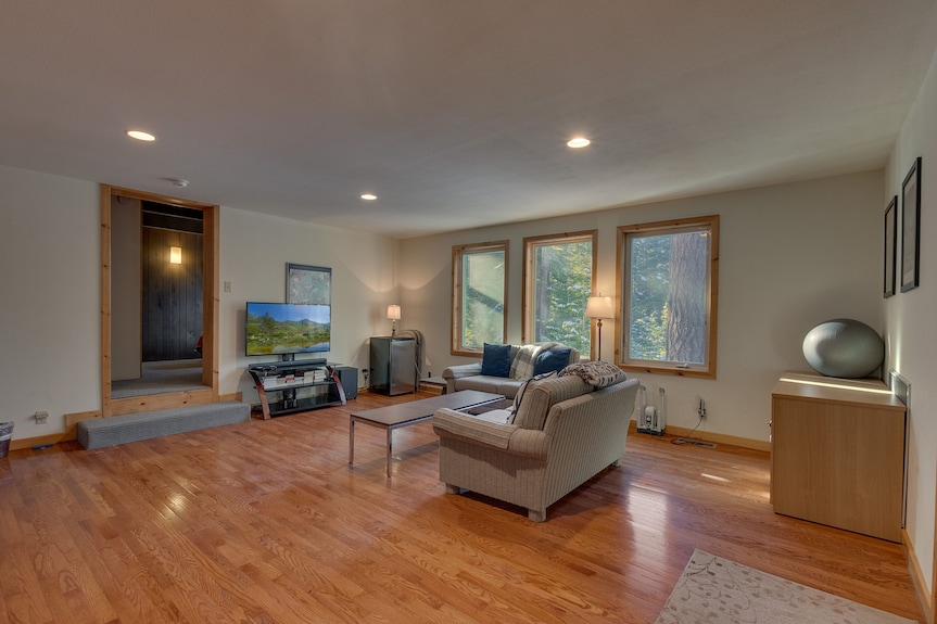 Chamberlands Cabin: 5 Br, 3 Ba House In Tahoma, Sleeps 10 - Lake Tahoe