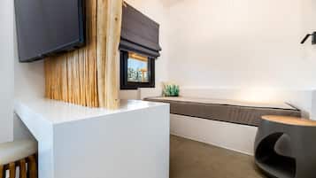 Quarto Standard, vista para o mar | Roupa hipoalergénica, cofre no quarto, com decoração personalizada