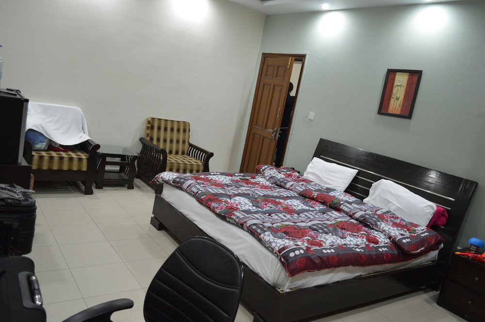 3 Single Bed With Extra Mattress - Islamabad