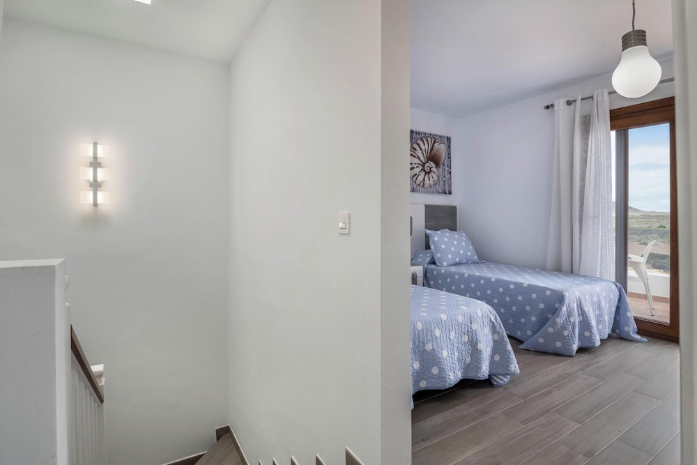 Apartamento "Cuesta Del Salado Ii" Cerca De La Playa Con Vistas A La Montaña Y Terraza - La Graciosa