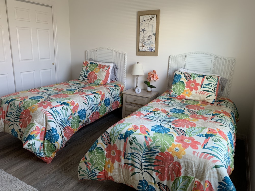 Patio Villa W 4 Person Golf Cart 1m To Brownwood Sq-no Xtra Guest Fees - The Villages, FL