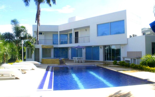 Casa Privada El Peñon Girardot - Girardot