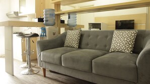 Apartamento, para não fumantes, cozinha americana | Área de estar | TV