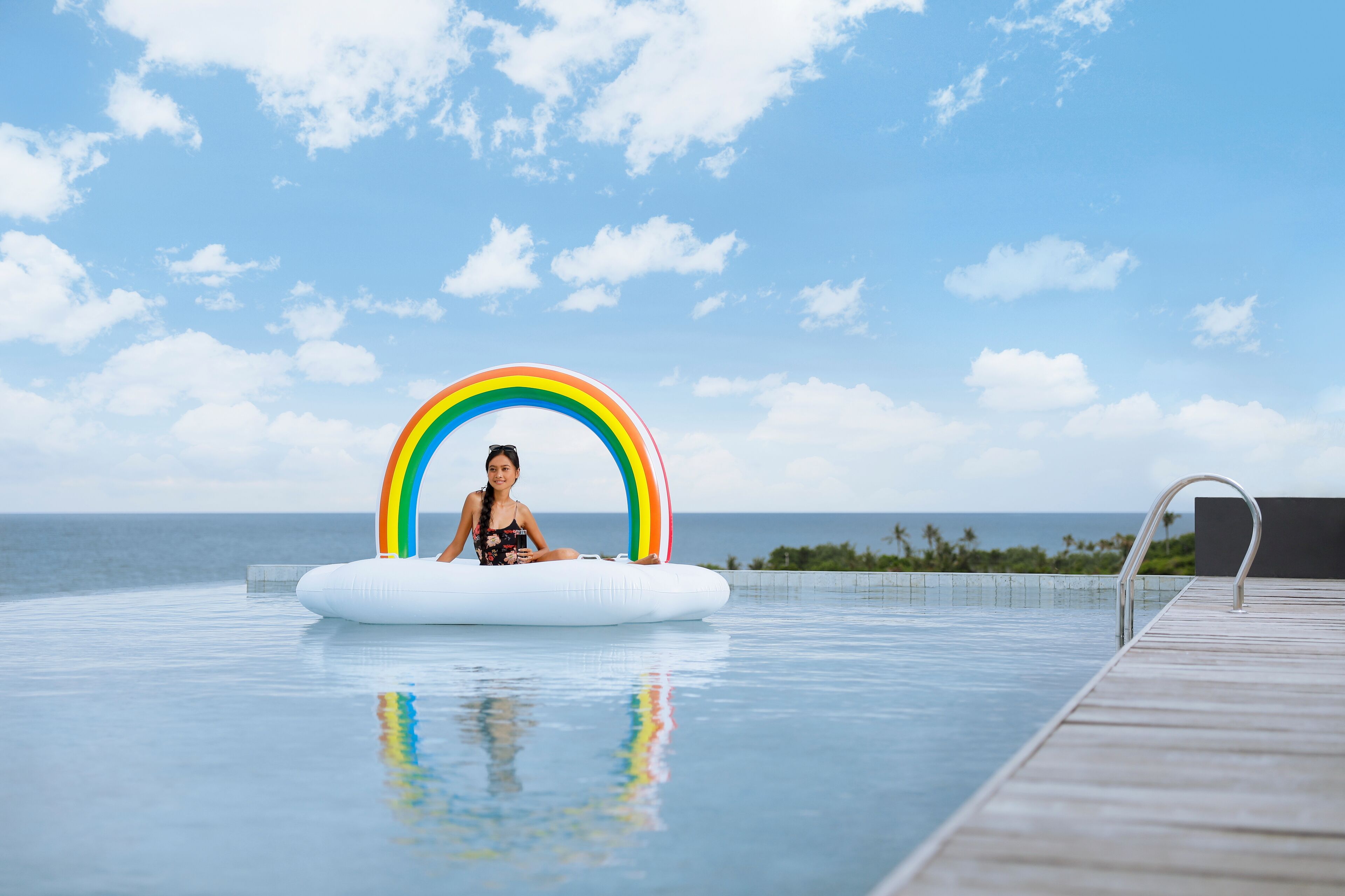 2 piscinas exteriores, guarda-sóis, espreguiçadeiras 