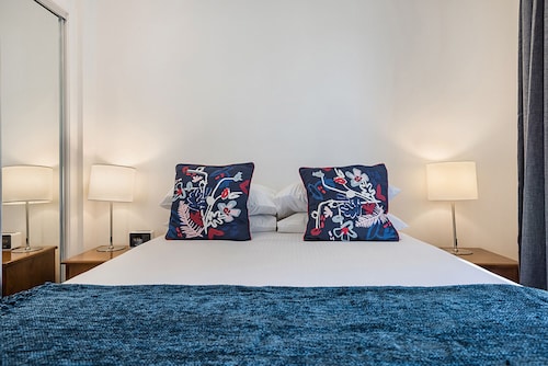 1 Br Sun-drenched Super Sized Balcony Chapel St. - Melbourne